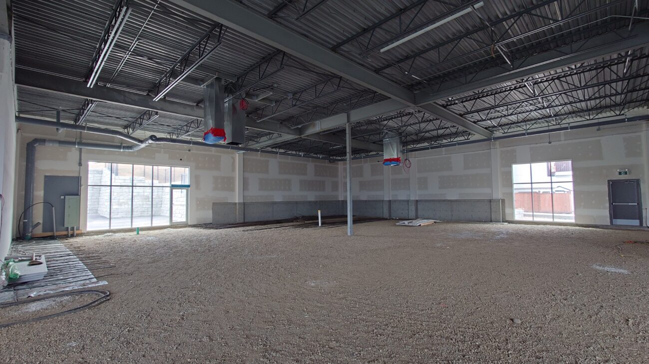 5441 Centre Capstone - Salomons Commercial